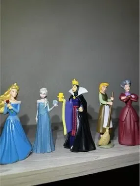 Disney | Toys | Vintage Disney Store Pvc Figurine Lot Cinderella Aurora ...
